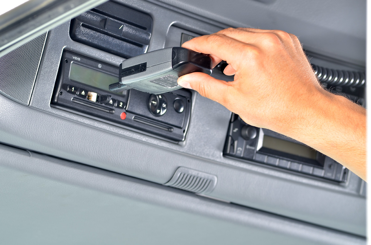 Digitaler Tachograph Auslesen
